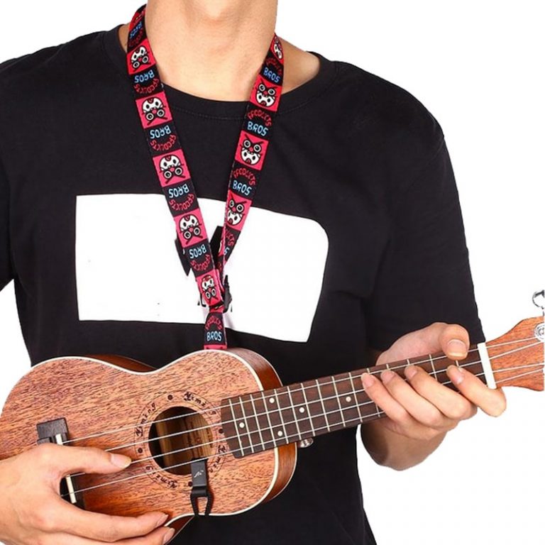 Sangle ukulélé en nylon avec crochet différents coloris